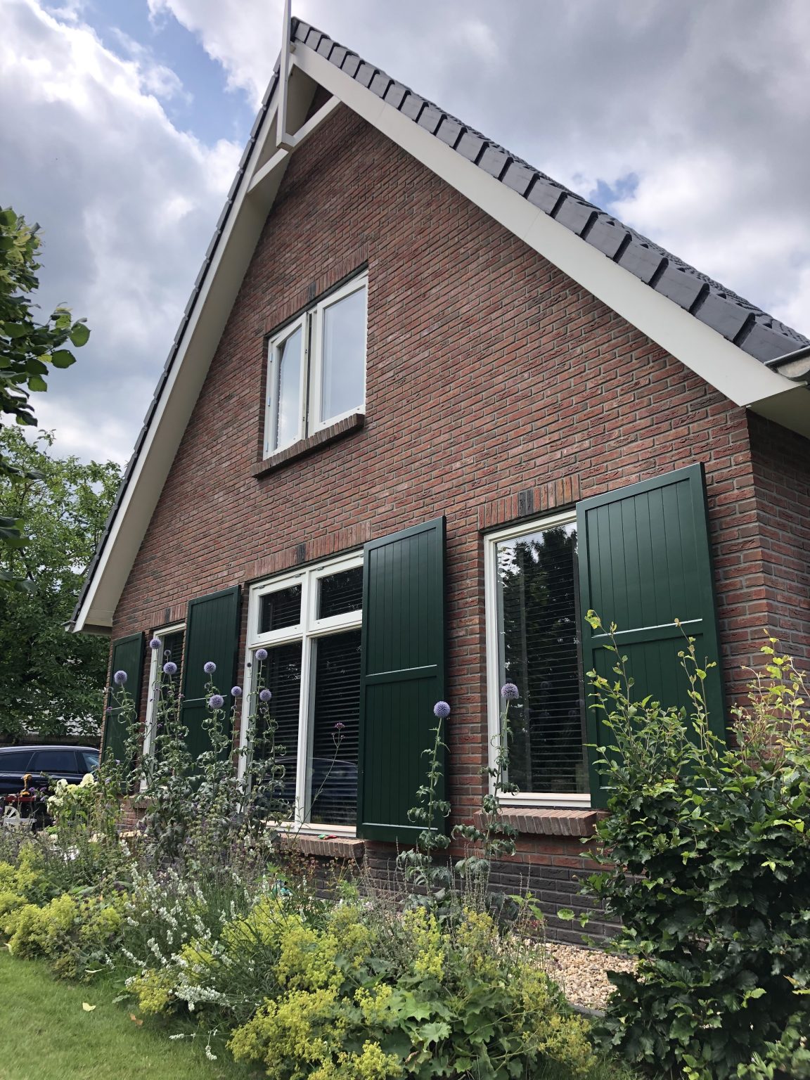 Houten raamluik CLASSIC antraciet (RAL7016) - Luikenshop.nl